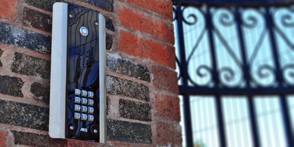 Hard Wired Audio Intercoms - EasyGates.co.uk