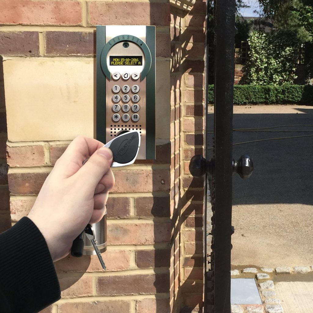 Intratone 1-User SC-01 Reno 4G Colour Video Intercom Kit - EasyGates.co.uk