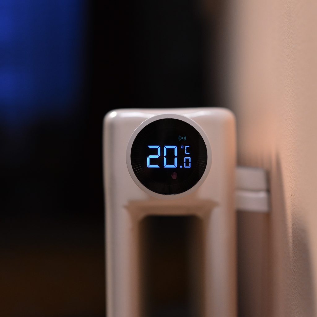Aqara Smart Radiator Thermostat E1 (Pair) with Hub E1 Starter Kit ...