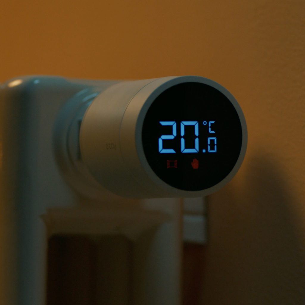 Aqara Smart Radiator Thermostat E1 (Pair) with Hub E1 Starter Kit ...
